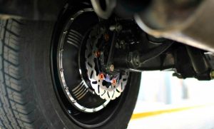 Frenado regenerativo en carros eléctrico e híbridos y su mecanismo